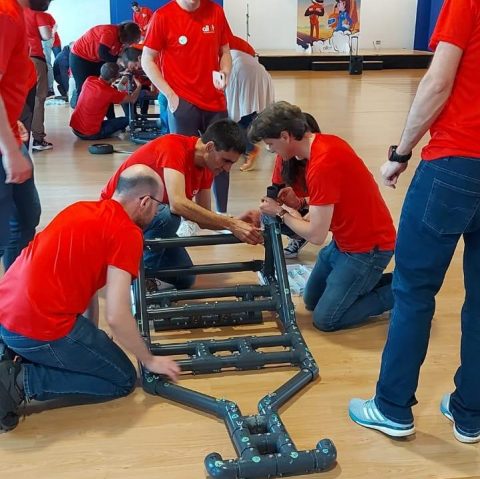 Race Car Team Building: Acelerando la cohesión y la diversión en tu empresa